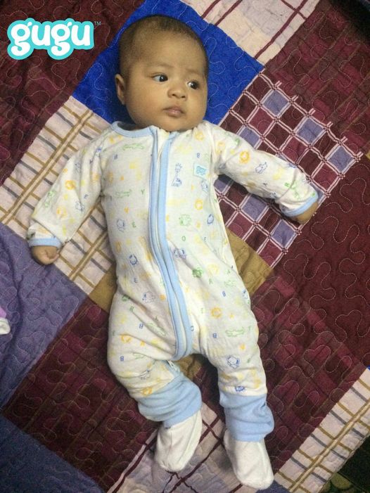 Comeynyaaaa Baby Icha pakai Jumper Basic Blue! . Siapa kata BLUE for ...