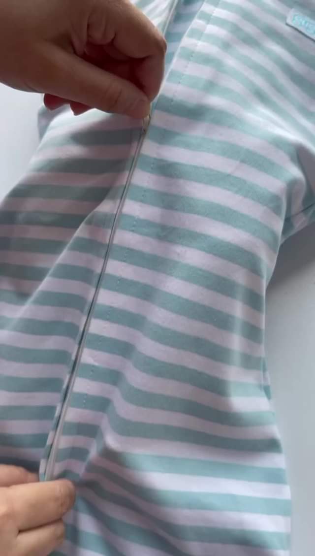 Senangnya bedung baby dengan dual zip Jumbo Swaddle ni! For 7kg-11kg baby Ada… - GUGU Malaysia